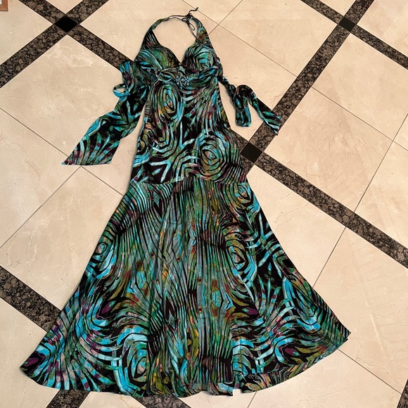 Niki Lavis | Dresses | Niki By Niki Livas 4 Turquoise Open Back Evening ...
